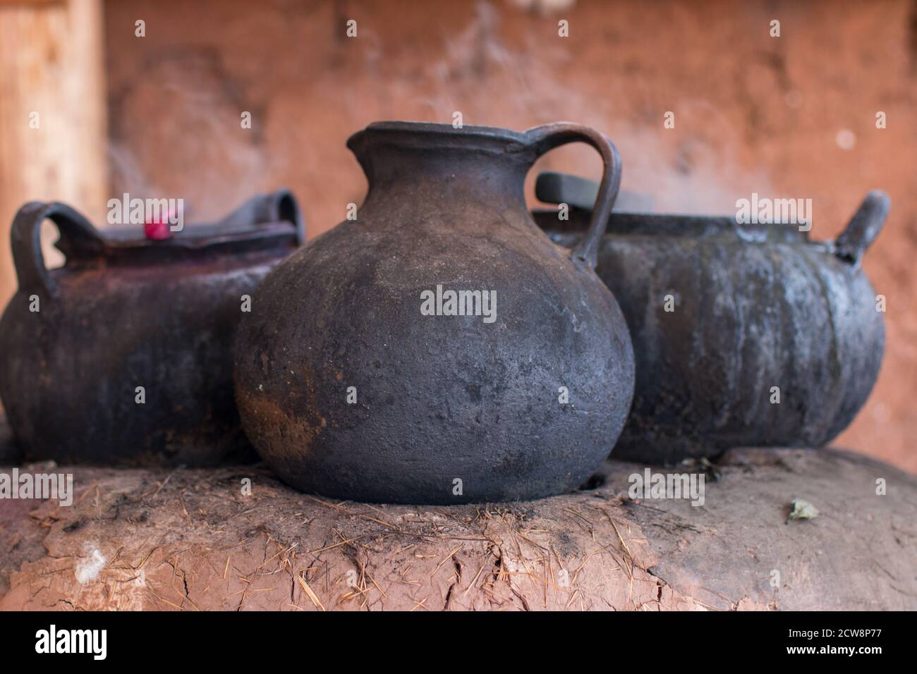 Traditional pottery, peru hi-res stock photography and images - Alamy
