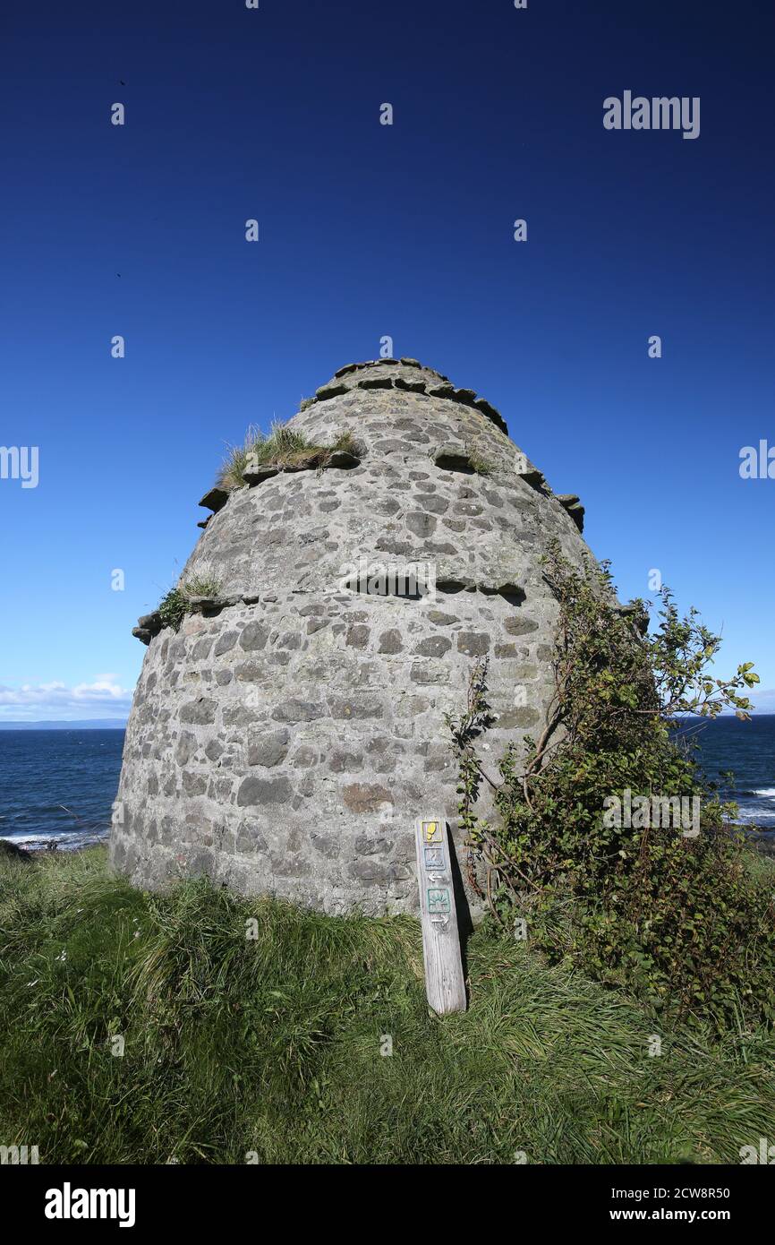 Medieval scotland beehive hi-res stock photography and images - Alamy