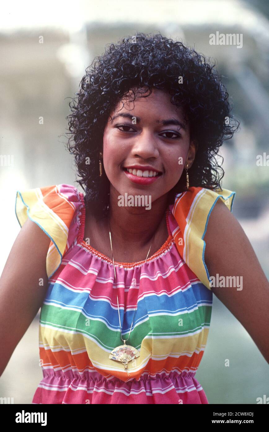 AFRICAN AMERICAN MODEL IN SAVANNAH DURING PHOTO SHOOT, GEORGIA, USA ...