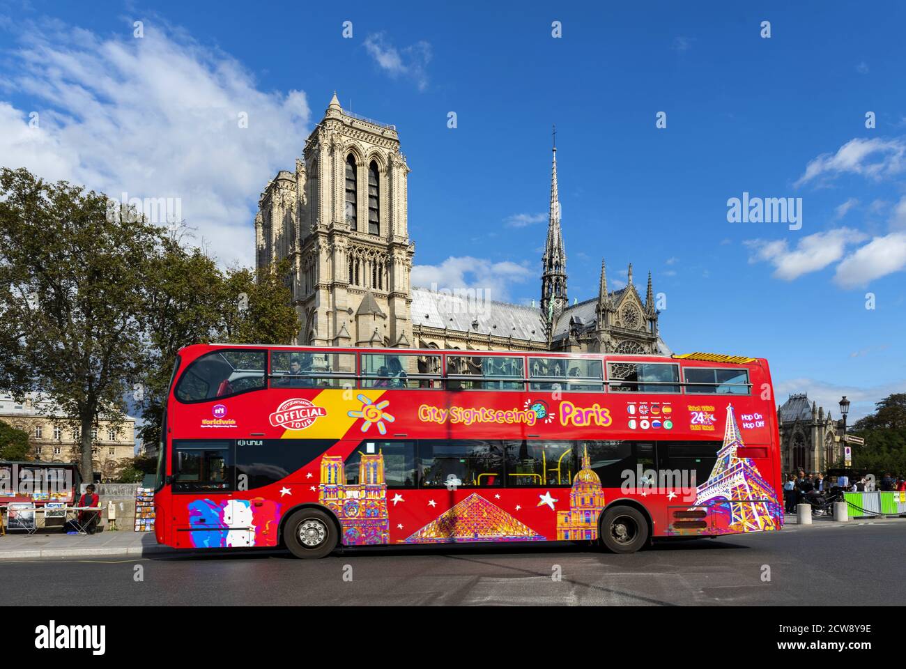 Sightseeing by bus in Paris Stock Photo - Alamy