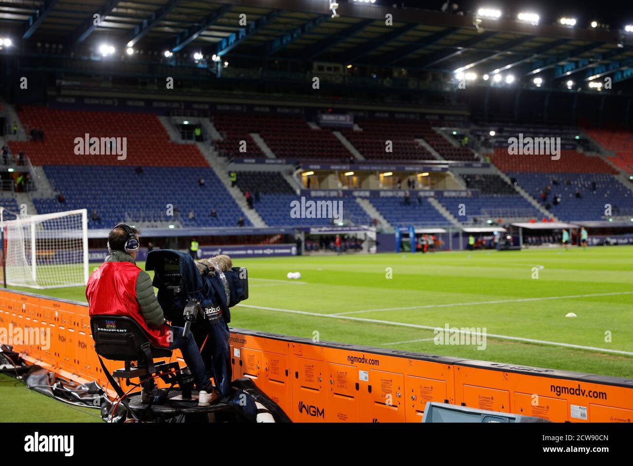 Bologna, Italy, 28 Sep 2020, TV Operator on the pitch during Bologna vs ...