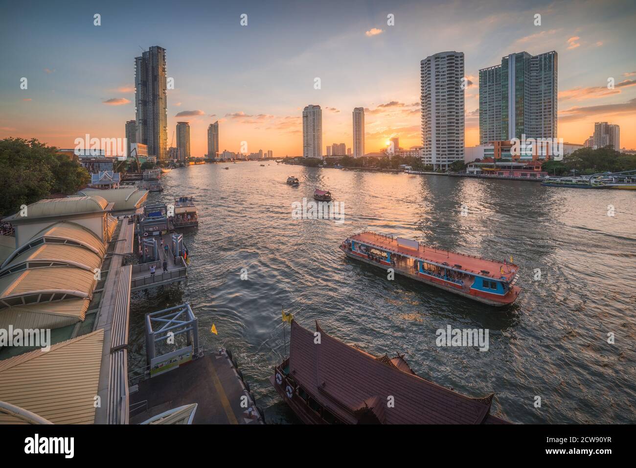 Chao phraya hi-res stock photography and images - Alamy
