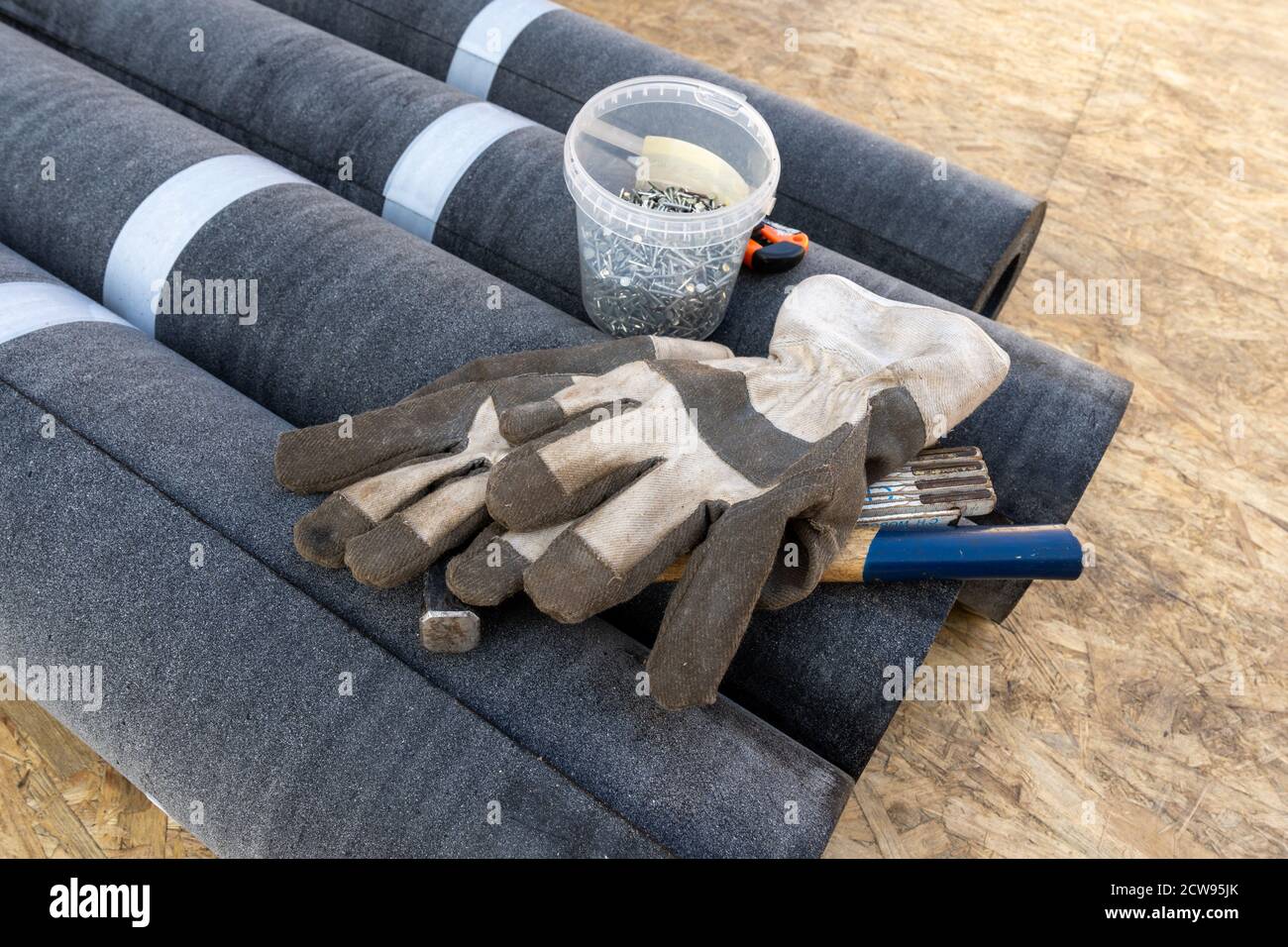 Felt hammer hi-res stock photography and images - Alamy