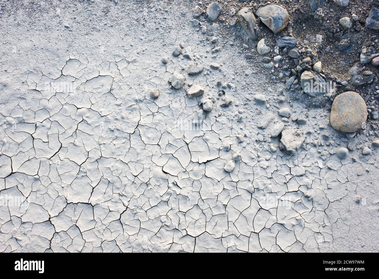 Drought soil arid dry dryness cracked hi-res stock photography and ...