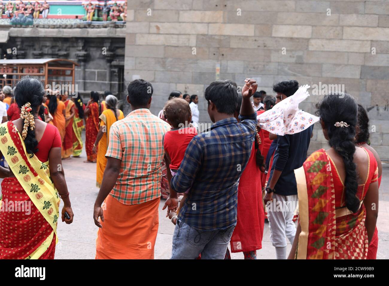 Indian devotees at Arunachaleswarar Temple India Stock Photo - Alamy