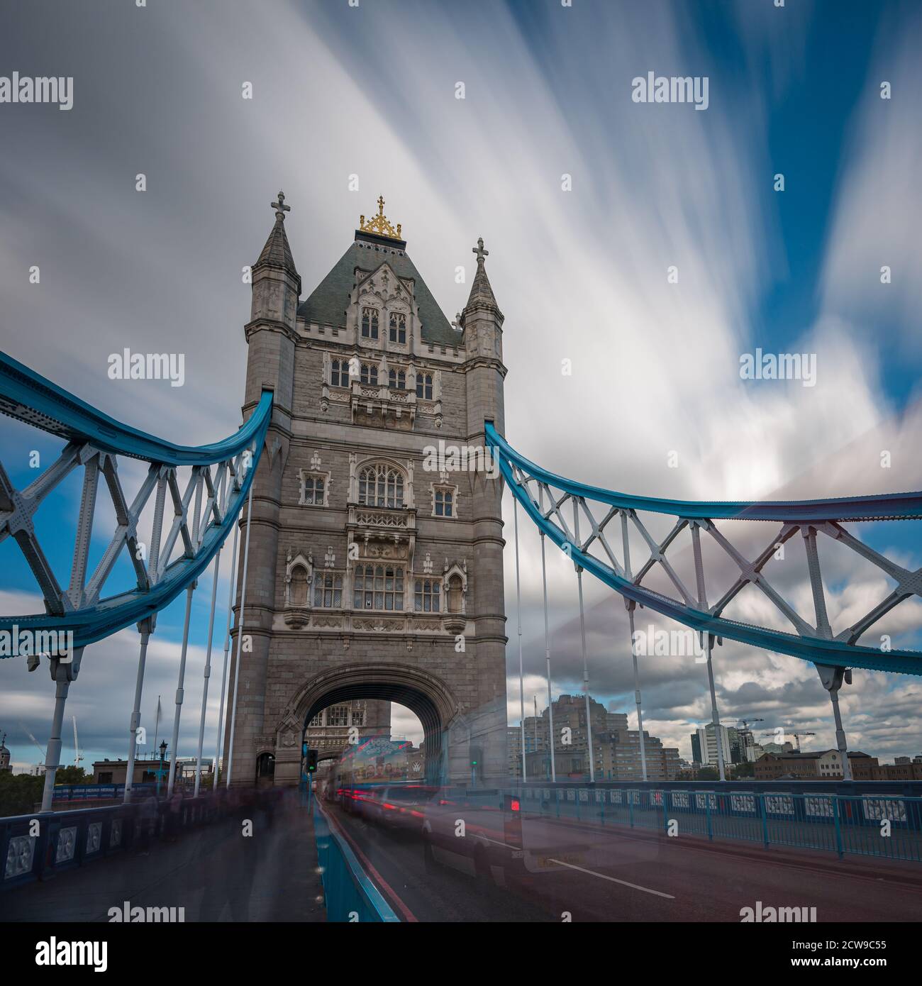 Pedestrian walkways tower bridge hi-res stock photography and images ...