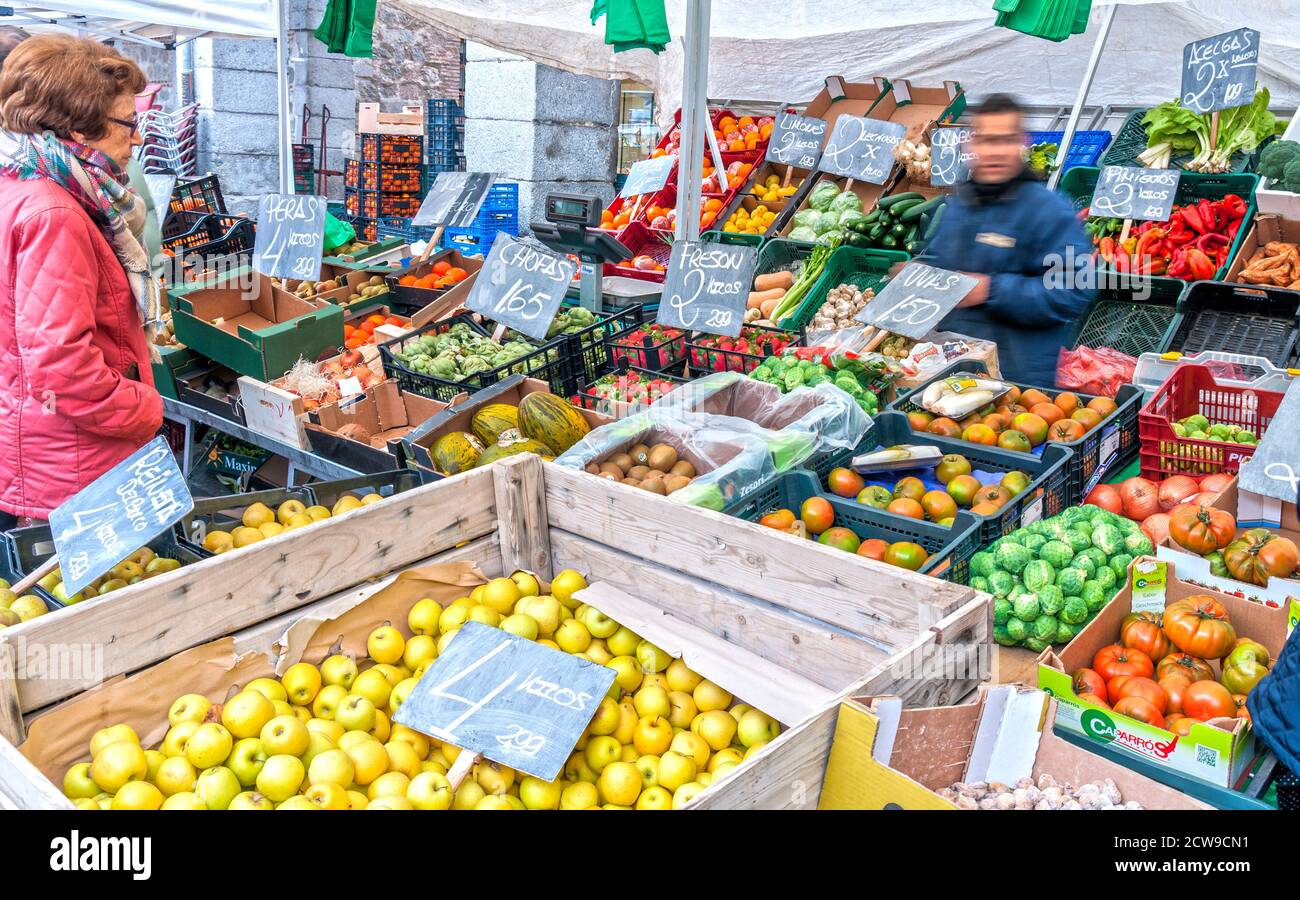 Dia del mercado hi-res stock photography and images - Alamy
