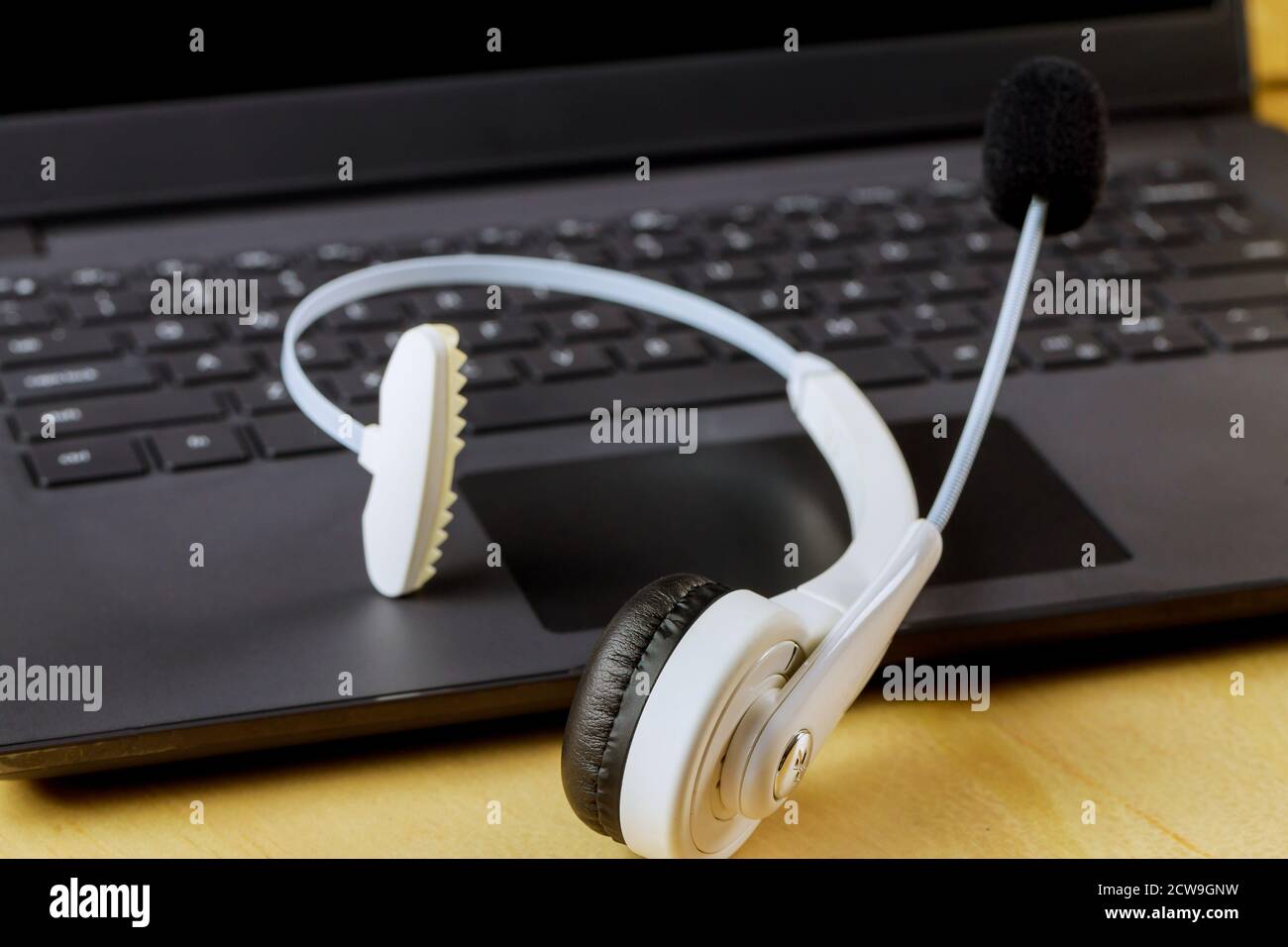 VOIP headset with headphones without microphone for call center ...