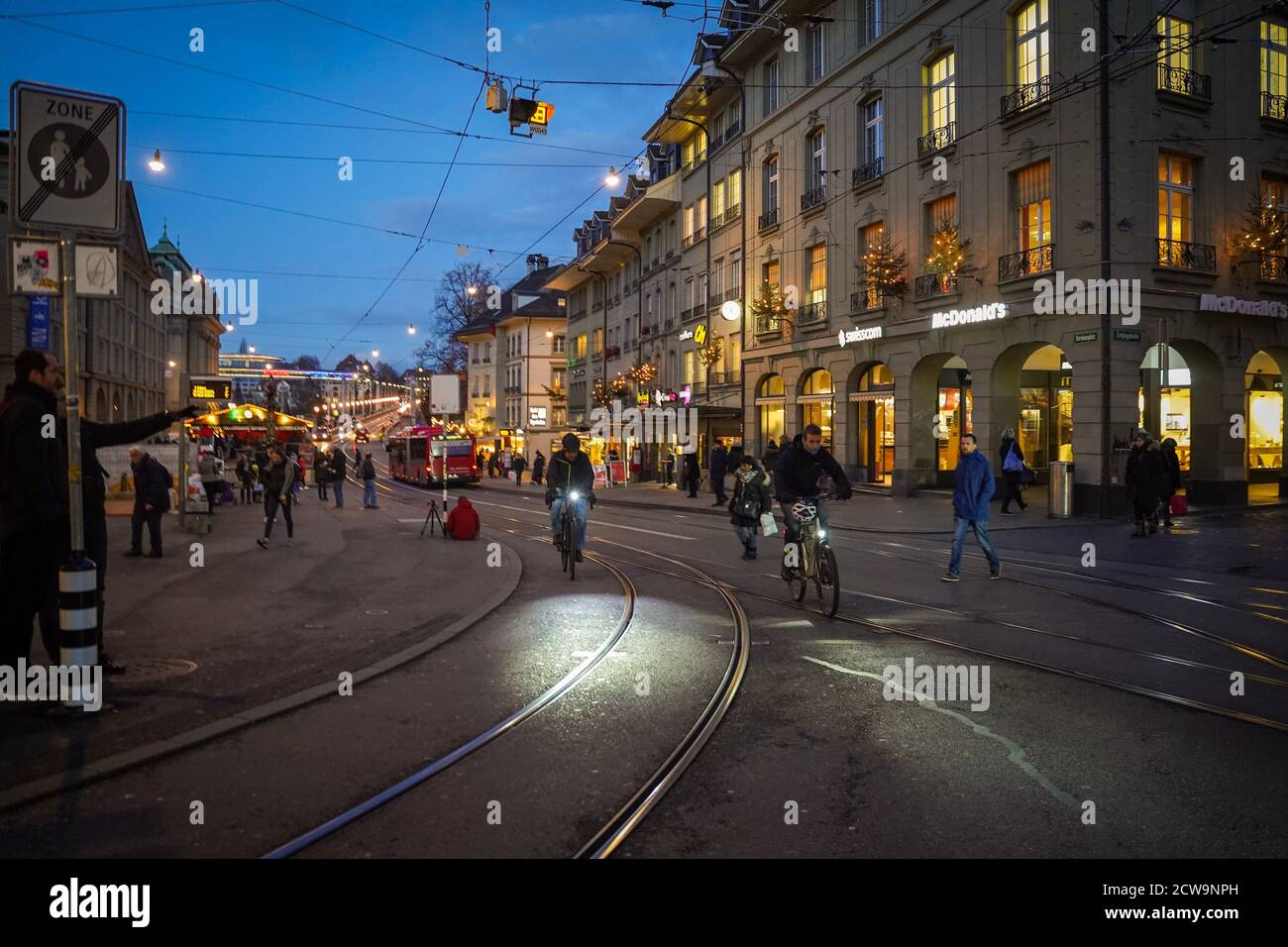 The beautiful old town of Bern at night Stock Photo - Alamy