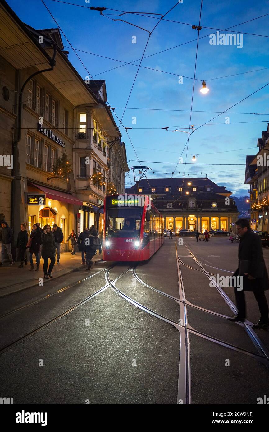 The beautiful old town of Bern at night Stock Photo - Alamy