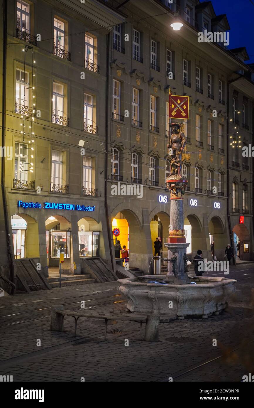 The beautiful old town of Bern at night Stock Photo - Alamy