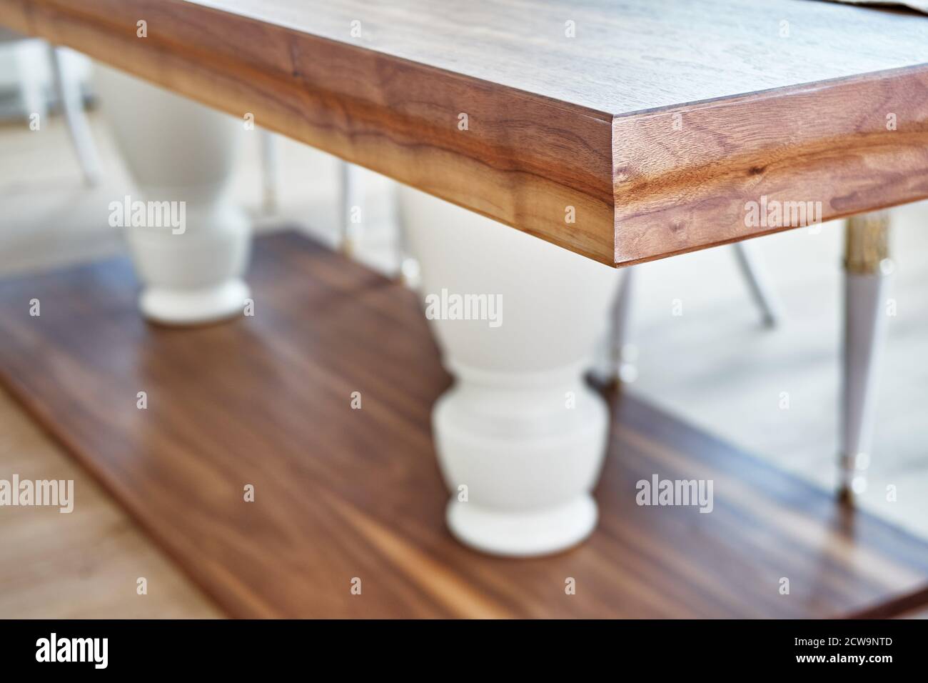 Solid walnut with walnut veneer hi-res stock photography and images - Alamy