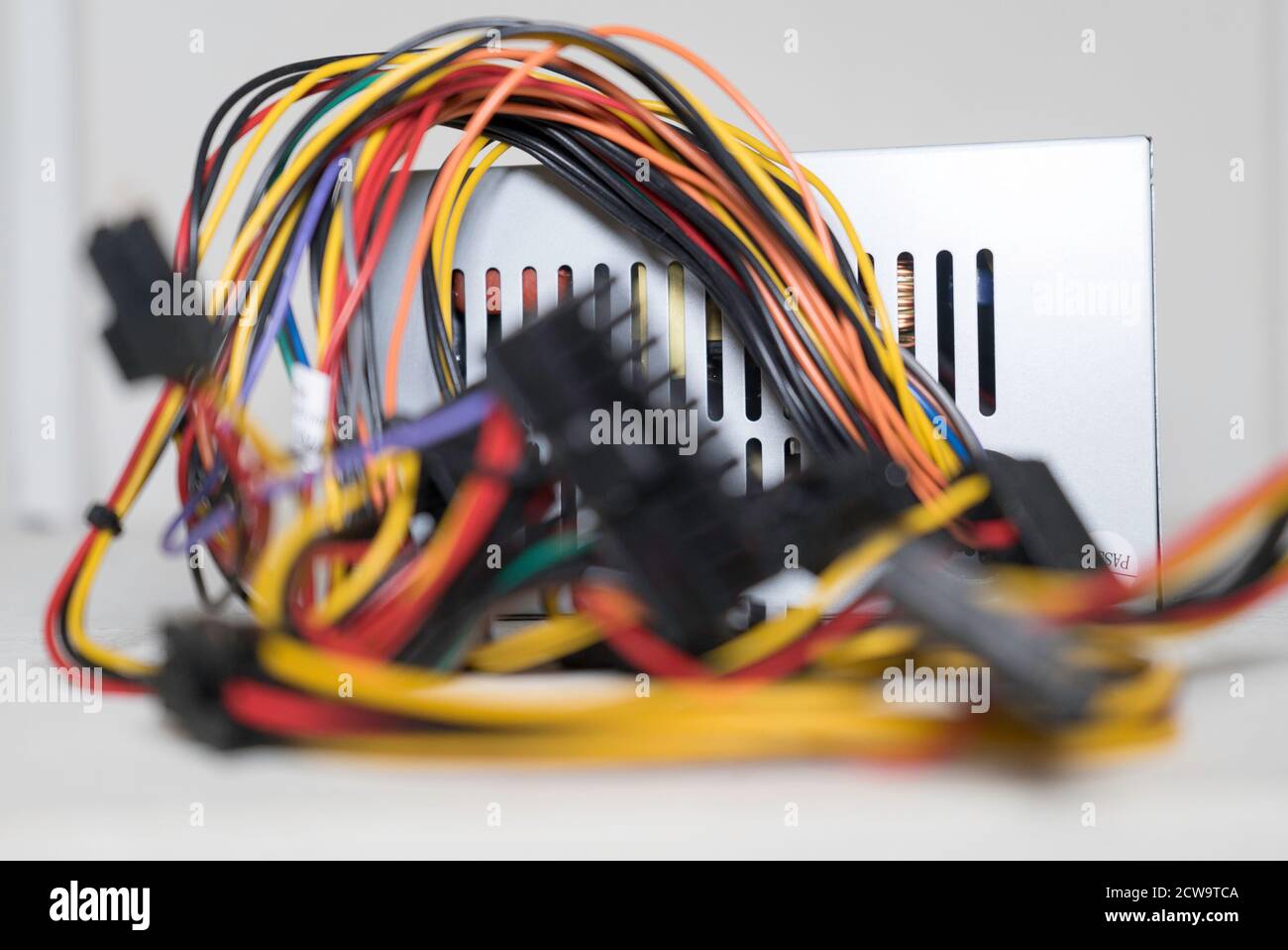 Disconnect computer power supply Stock Photo - Alamy