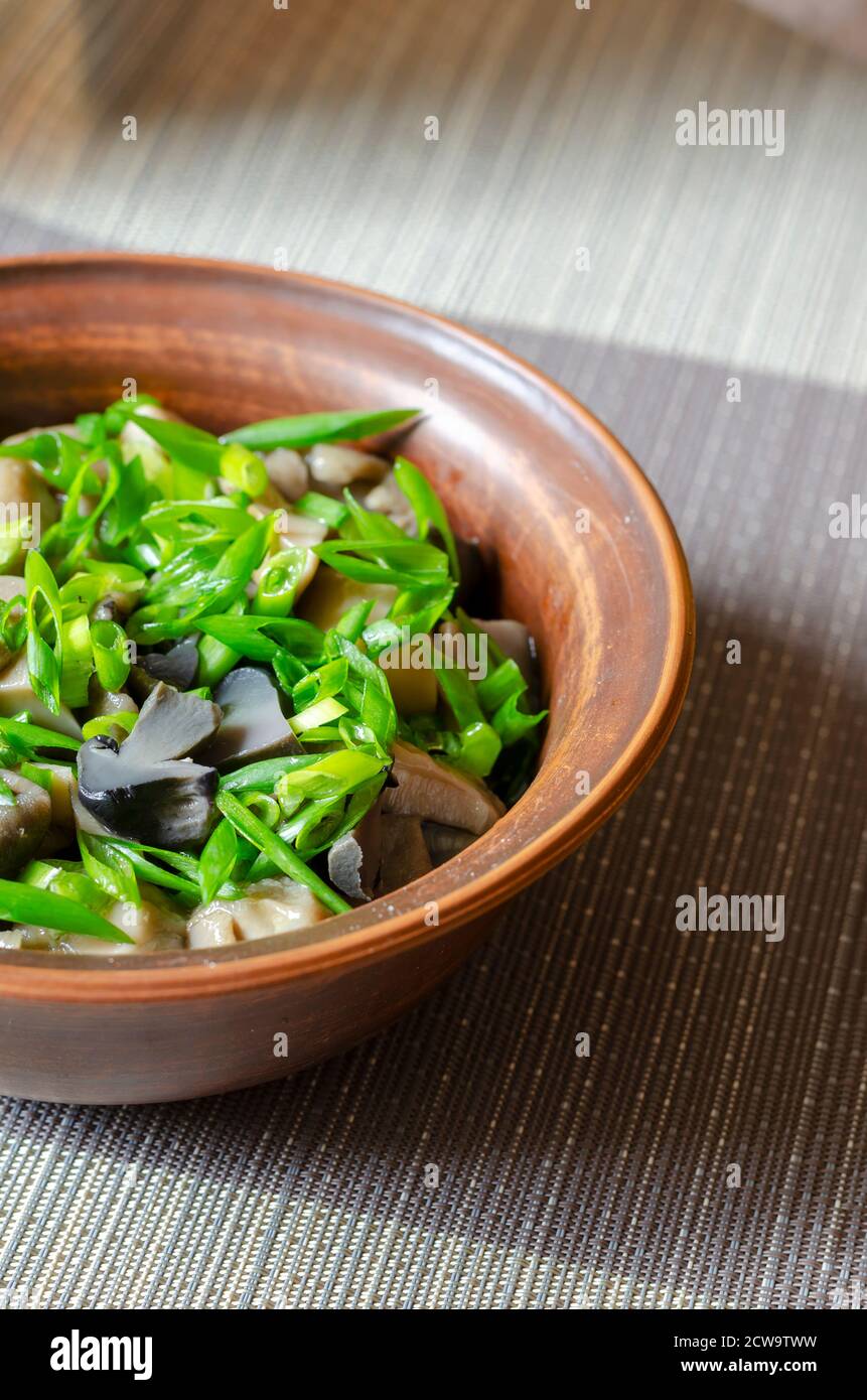 Wild Onions High Resolution Stock Photography and Images - Alamy