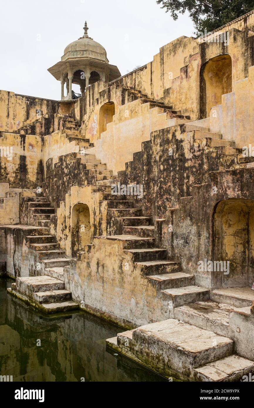 Panna Meena ka Kund is a stepwell located in Jaipur, in Rajasthan ...