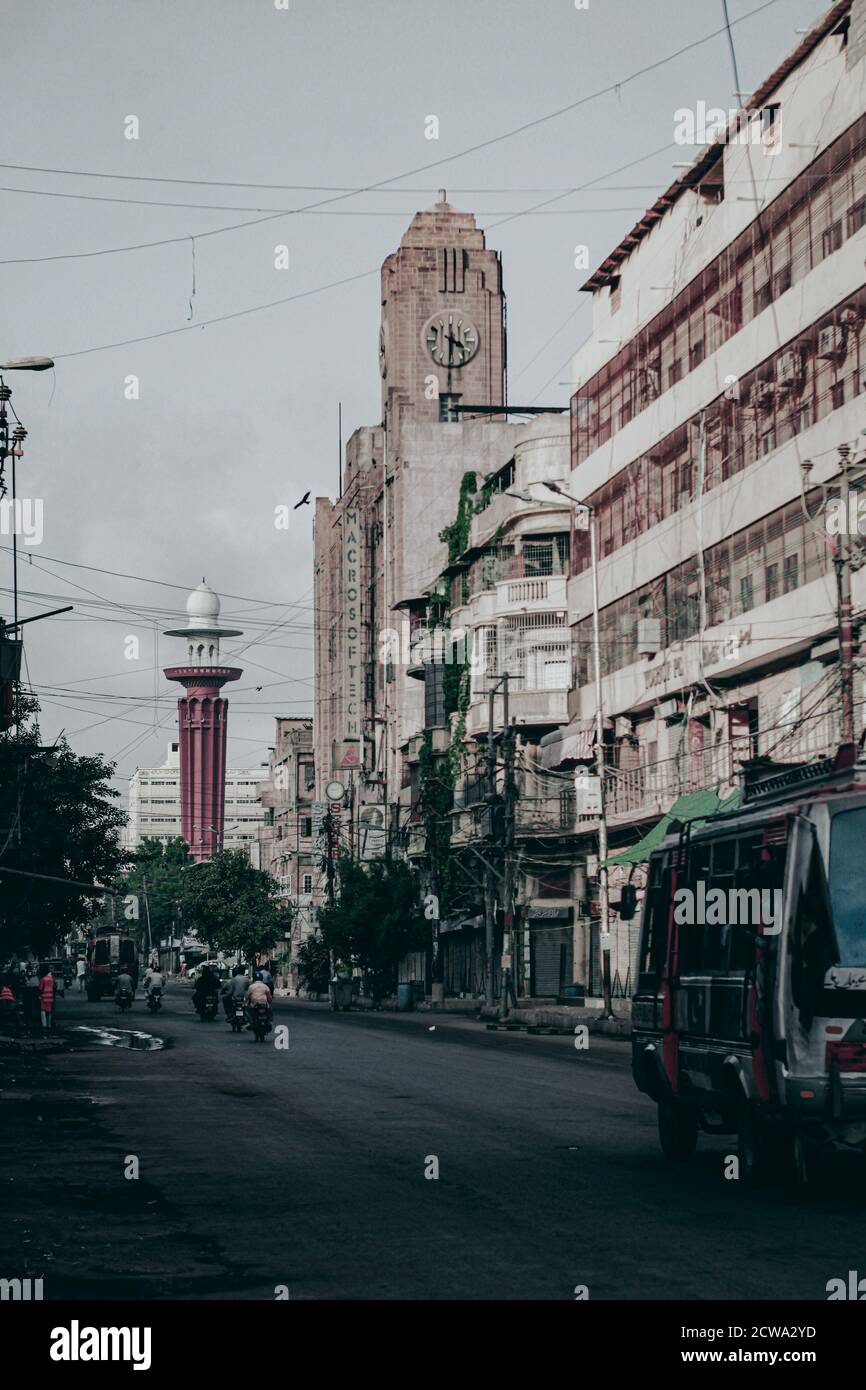 Memon mosque minar in Karachi Stock Photo - Alamy