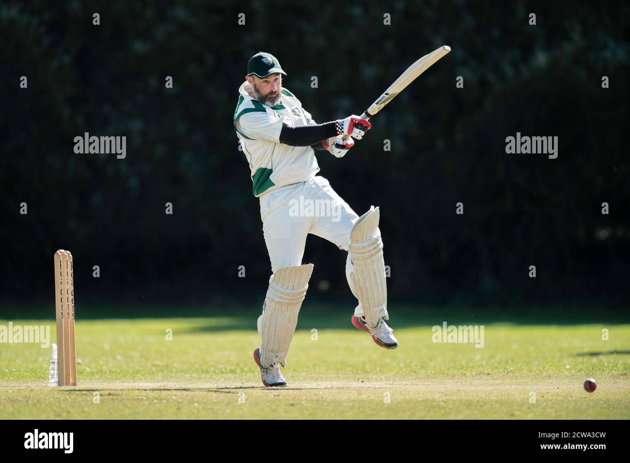 Cover drive cricket hi-res stock photography and images - Alamy