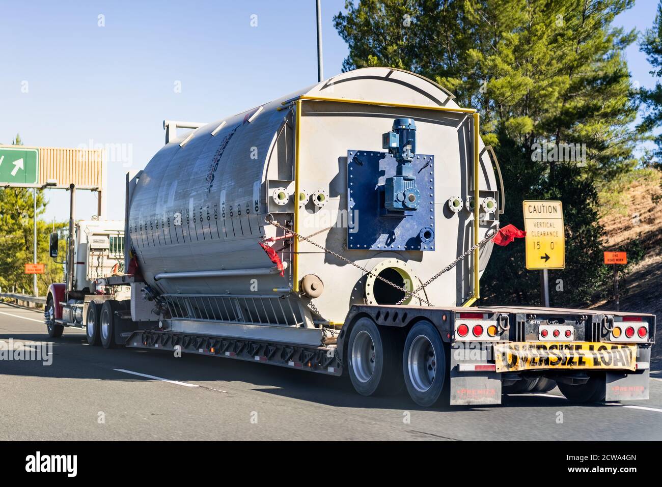 Specialized tanks hi-res stock photography and images - Alamy