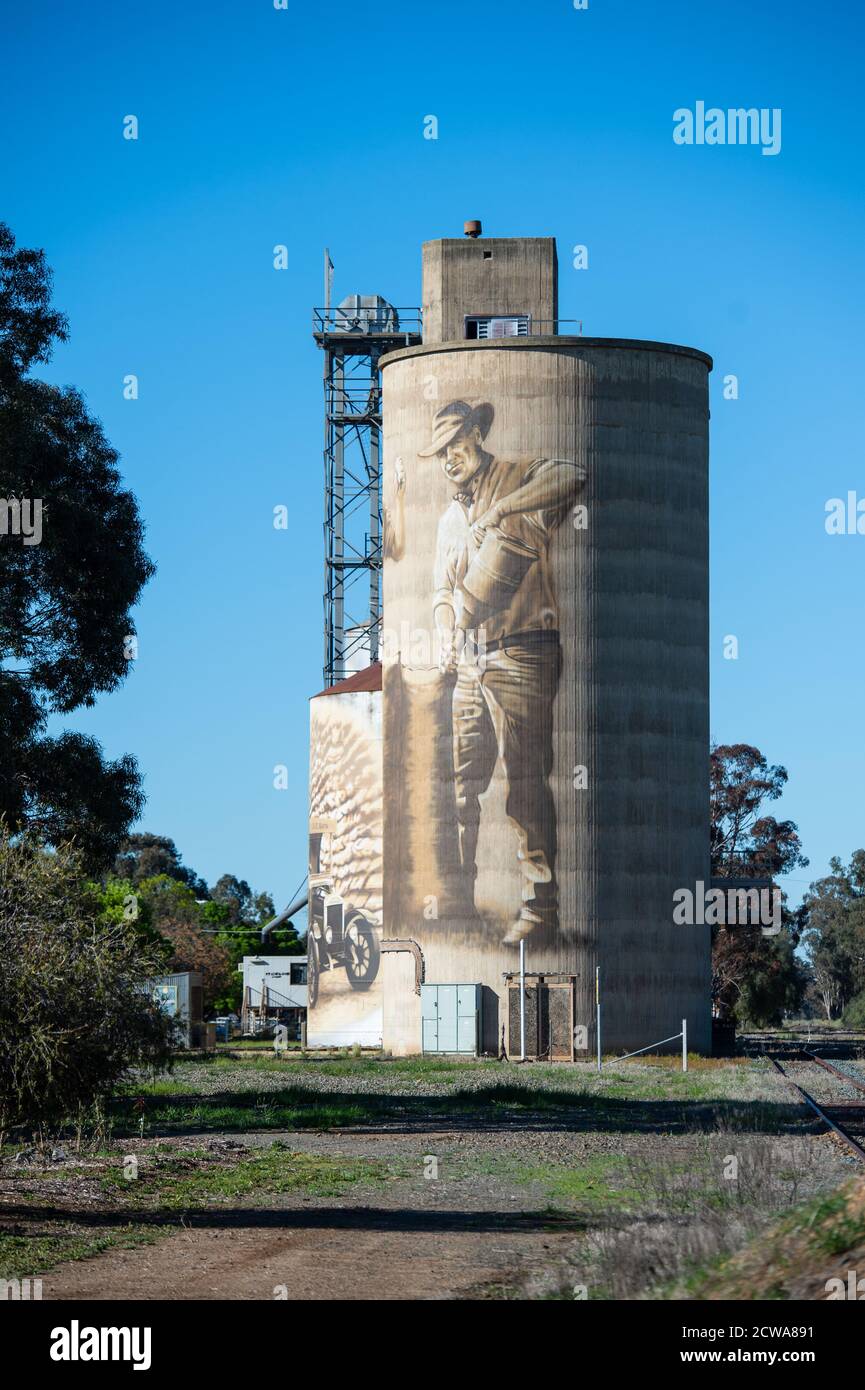 Australian murals hi-res stock photography and images - Alamy
