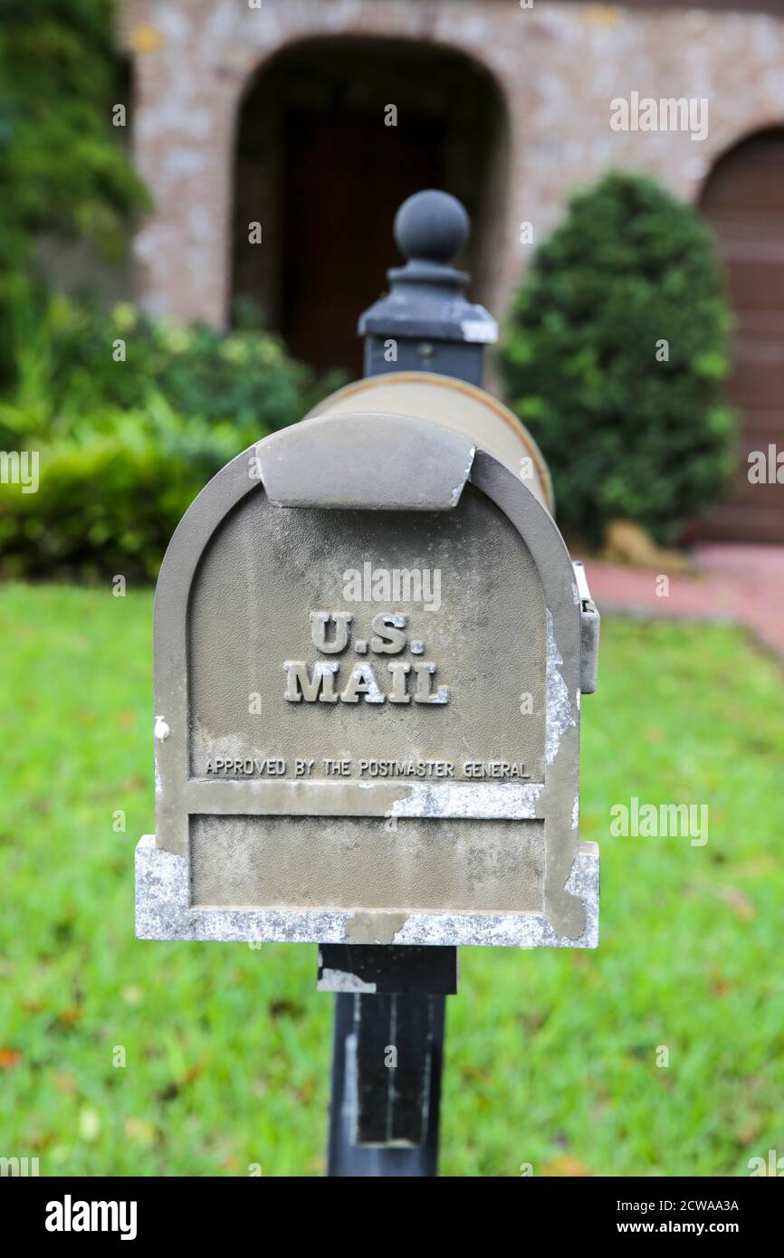 Typical us letterbox hi-res stock photography and images - Alamy