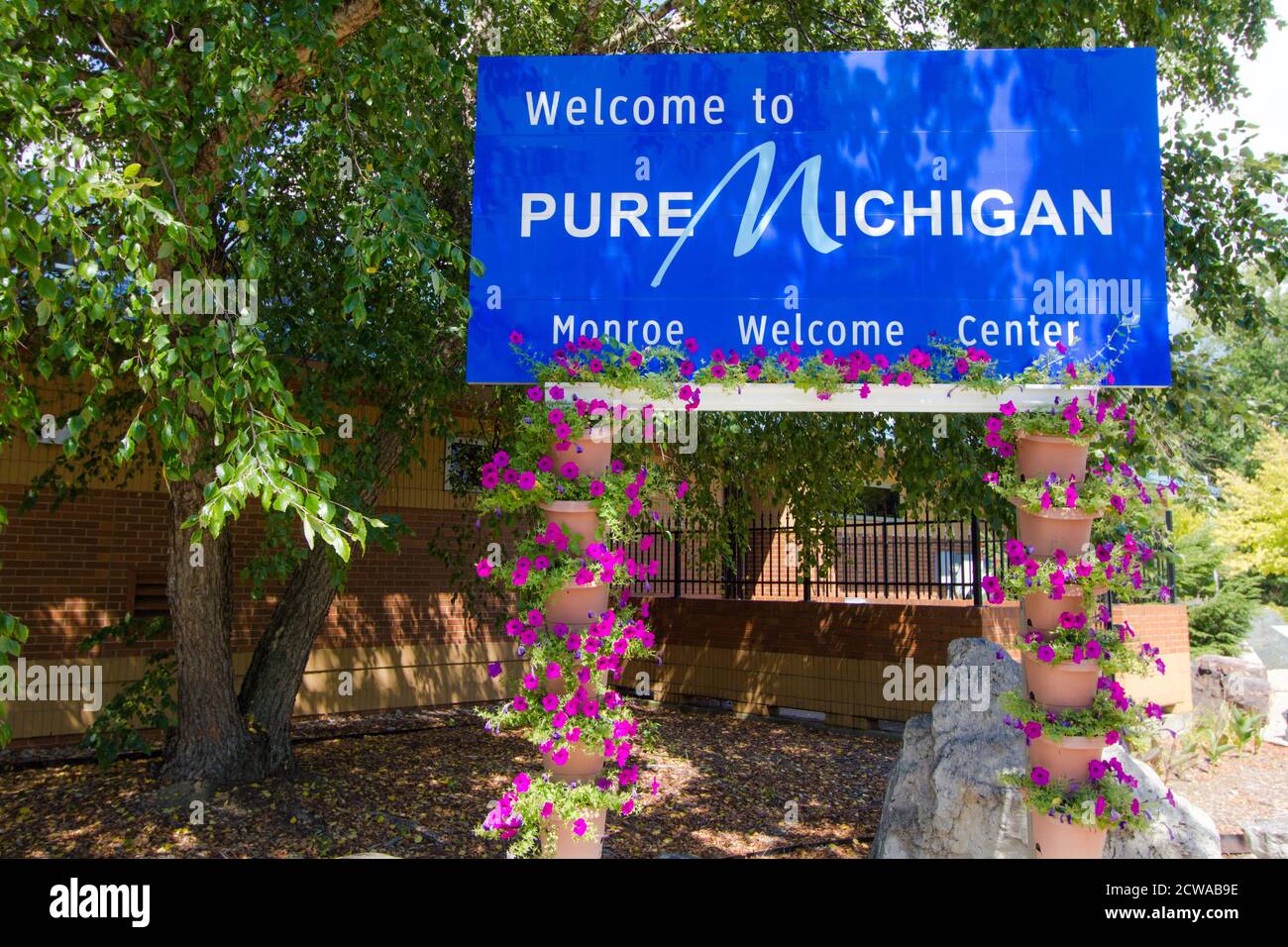 Great lakes tour billboard hi-res stock photography and images - Alamy