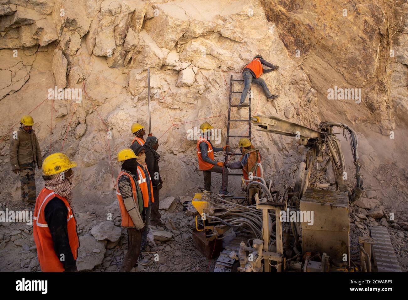 Border roads organisation hi-res stock photography and images - Alamy