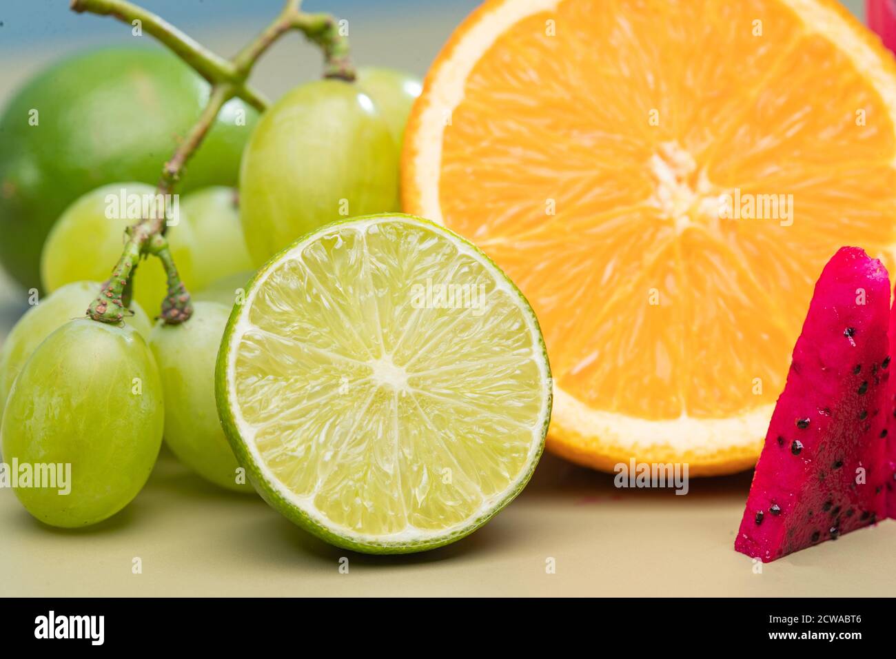 Fruit a transverse Stock Photo - Alamy