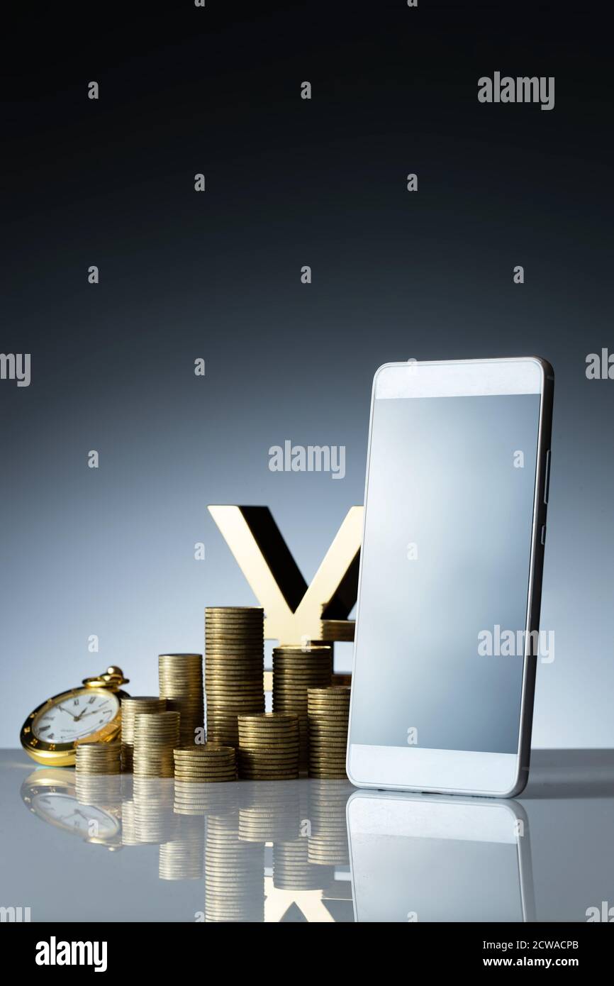 Gold phones hi-res stock photography and images - Alamy