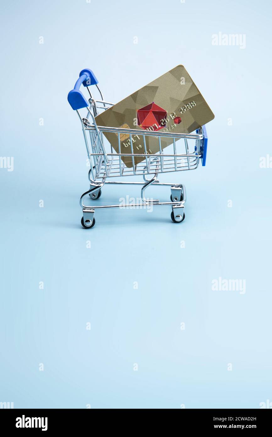 Shopping cart and bank CARDS Stock Photo - Alamy