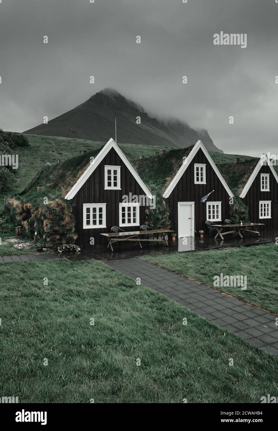 Black timbered hi-res stock photography and images - Alamy