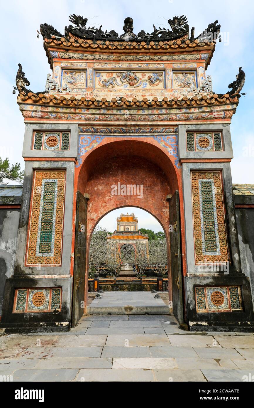 Entrance to temple complex hi-res stock photography and images - Alamy