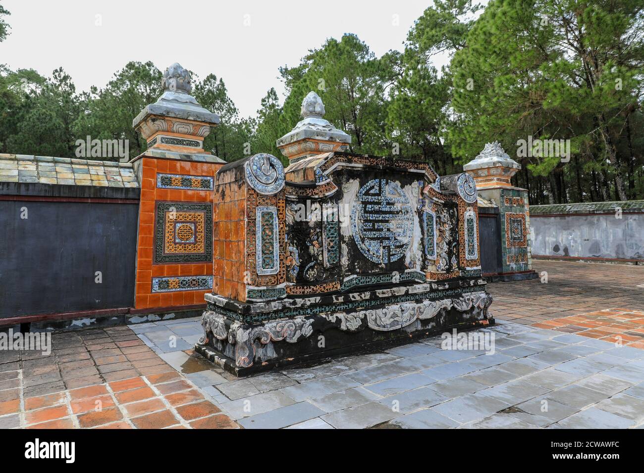 To Mieu Temple Complex, Imperial City of Hue, Vietnam, Indochina ...