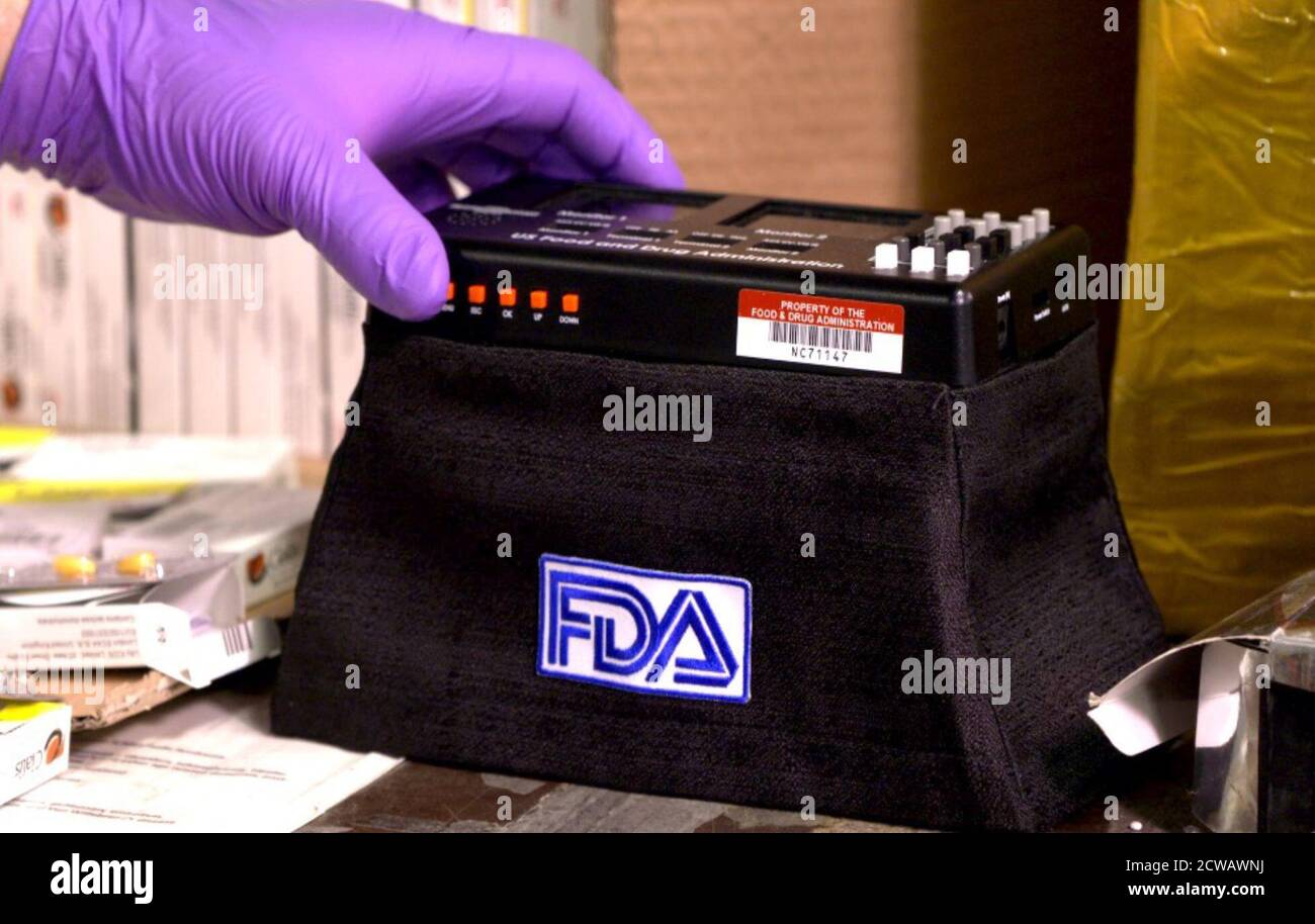 Counterfeit product detection hi-res stock photography and images - Alamy