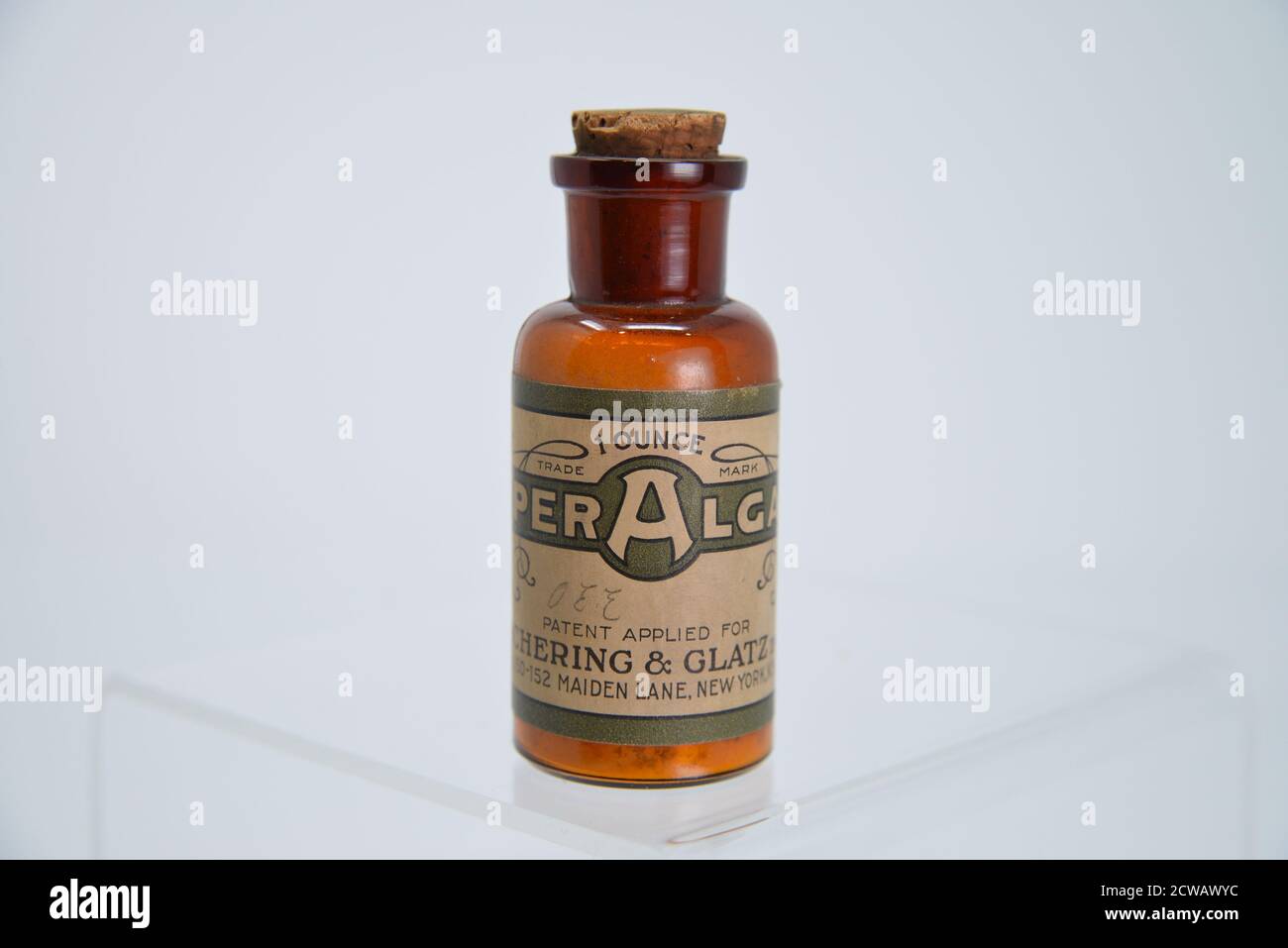 Amidopyrine hi-res stock photography and images - Alamy