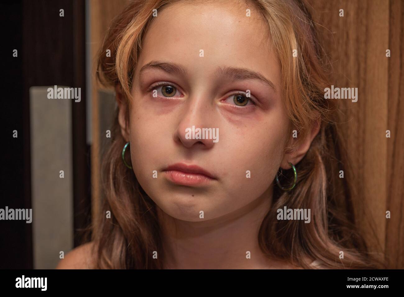 Portrait girl 10 tears hi-res stock photography and images - Alamy