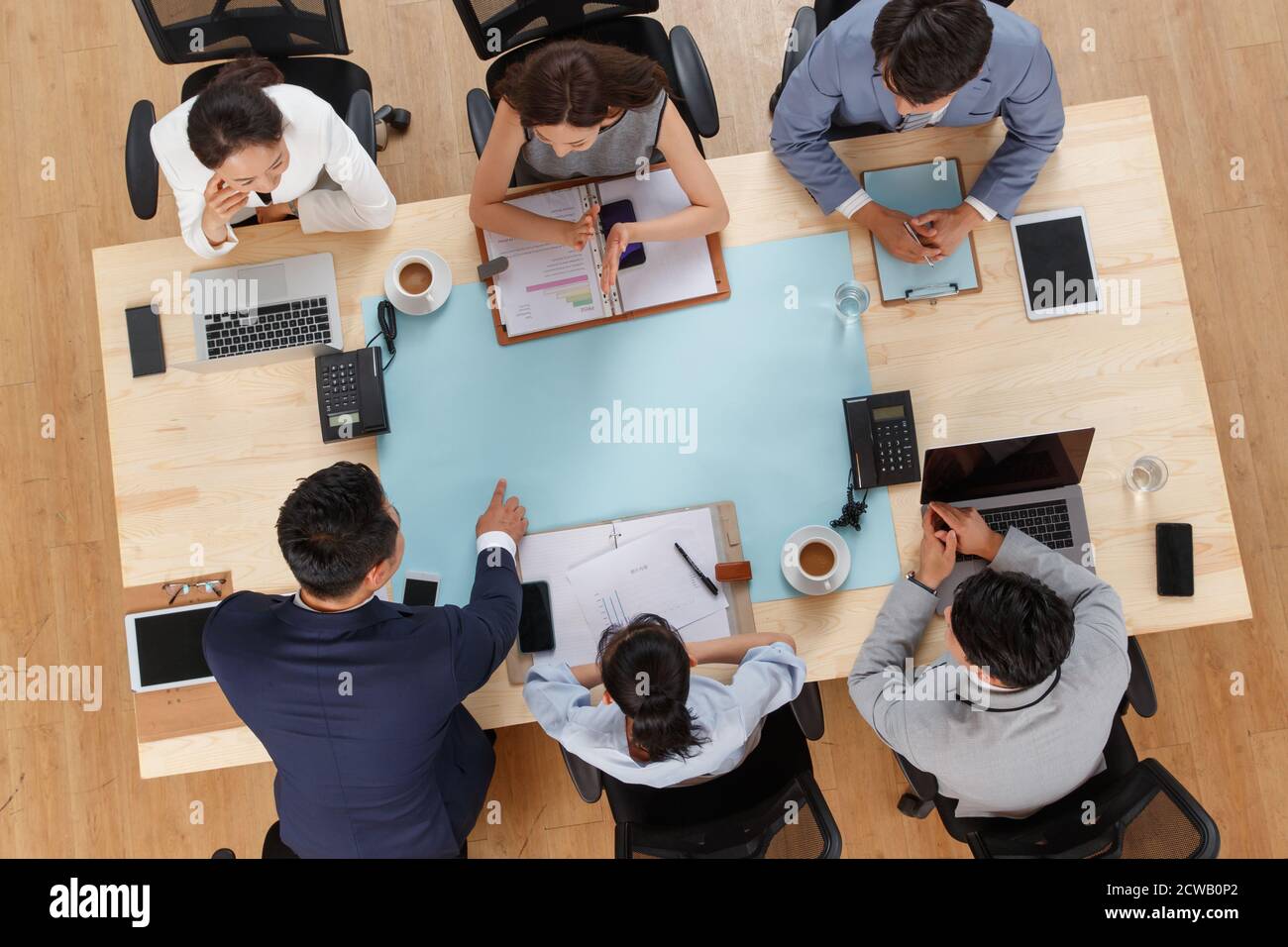 Meeting room desk high angle hi-res stock photography and images - Alamy