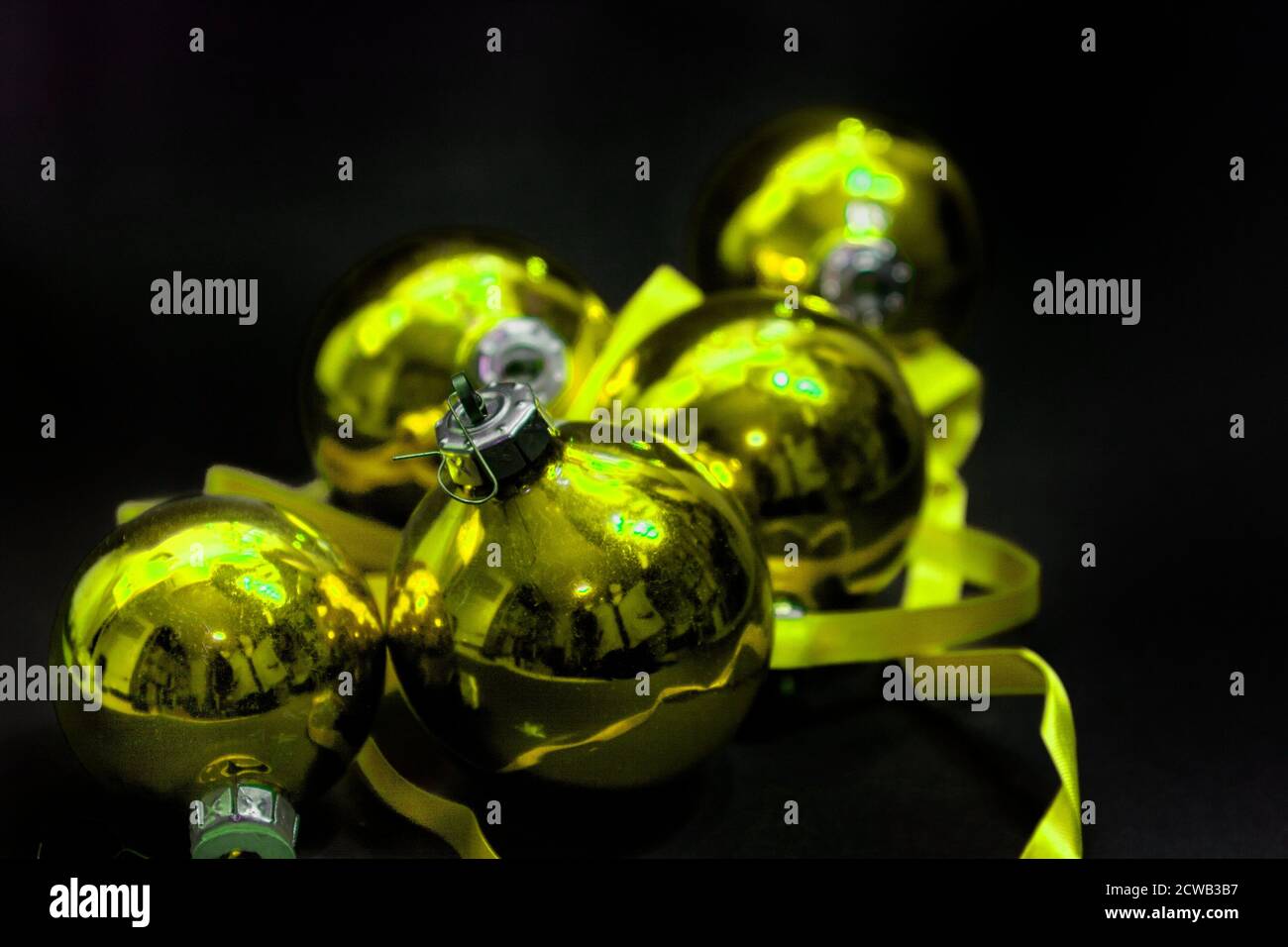 Bunch of baubles hi-res stock photography and images - Alamy