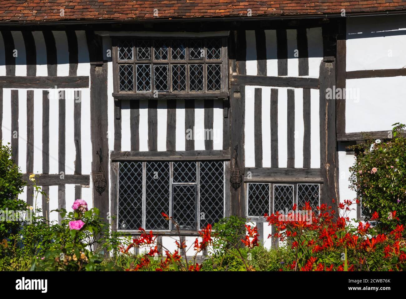 Historical historic medieval building hi-res stock photography and ...