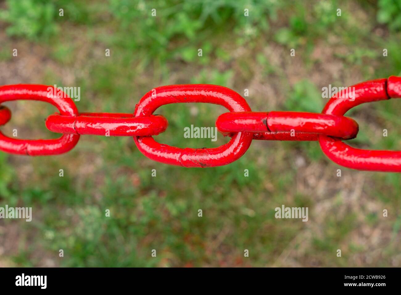 Iron Red Chain Stock Photo - Alamy