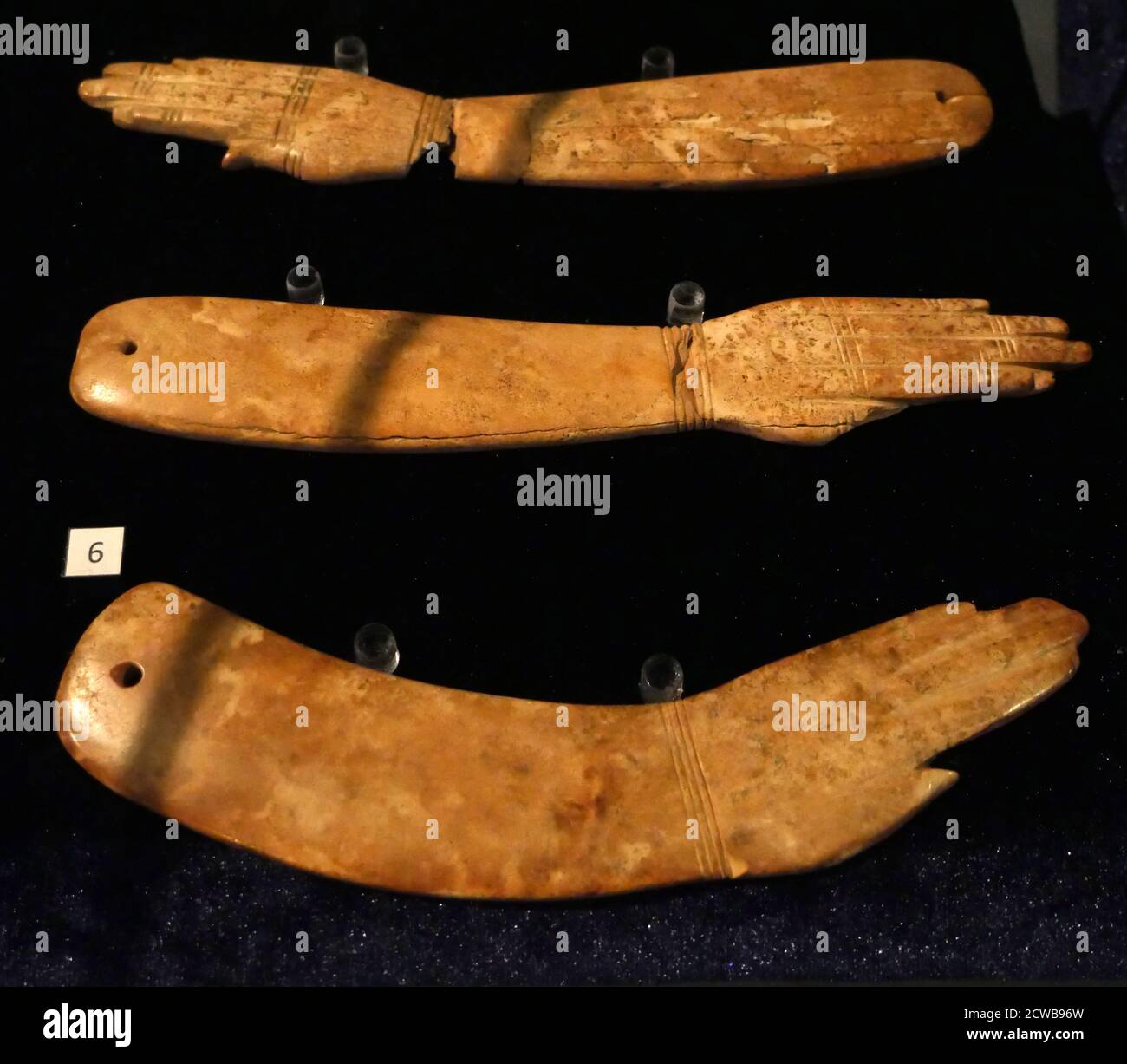 Ancient egypt musical instruments hi-res stock photography and images ...