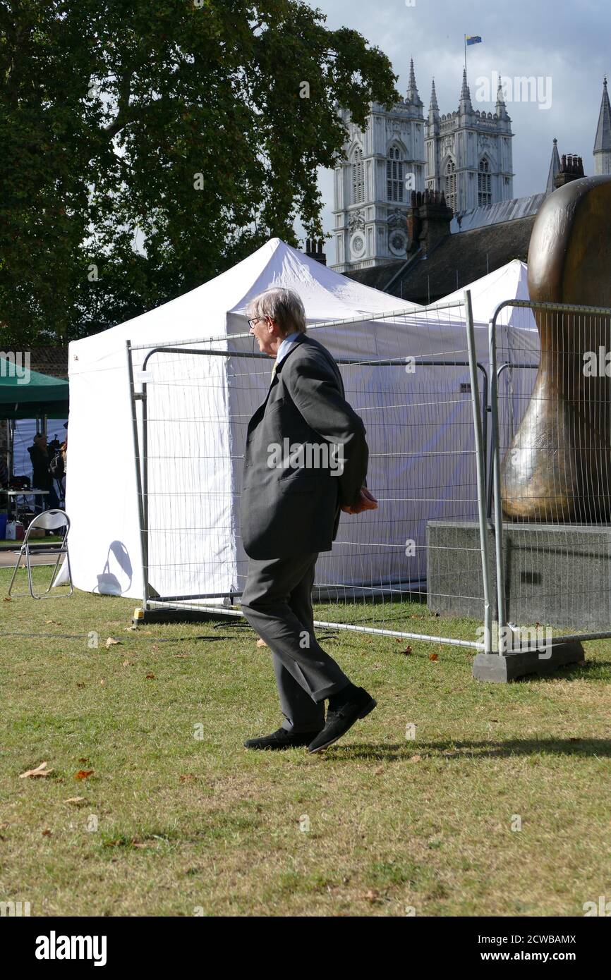 Sir William Cash (born 1940), British Conservative politician and ...