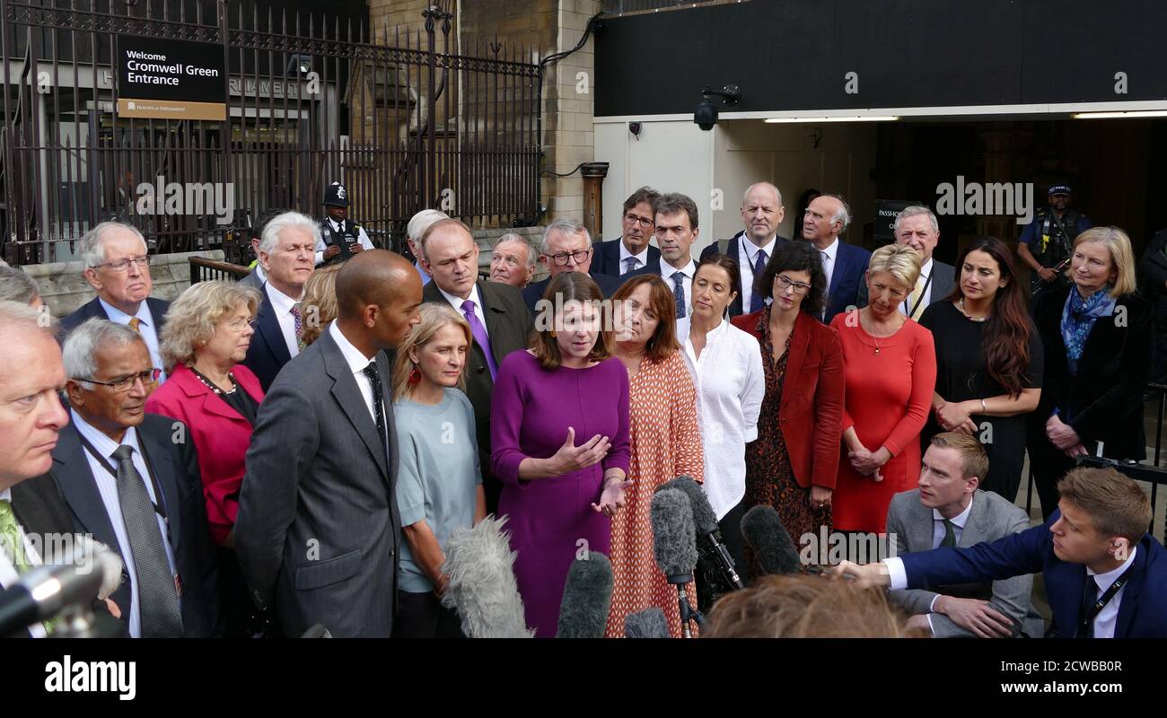 Dr ed stone hi-res stock photography and images - Alamy