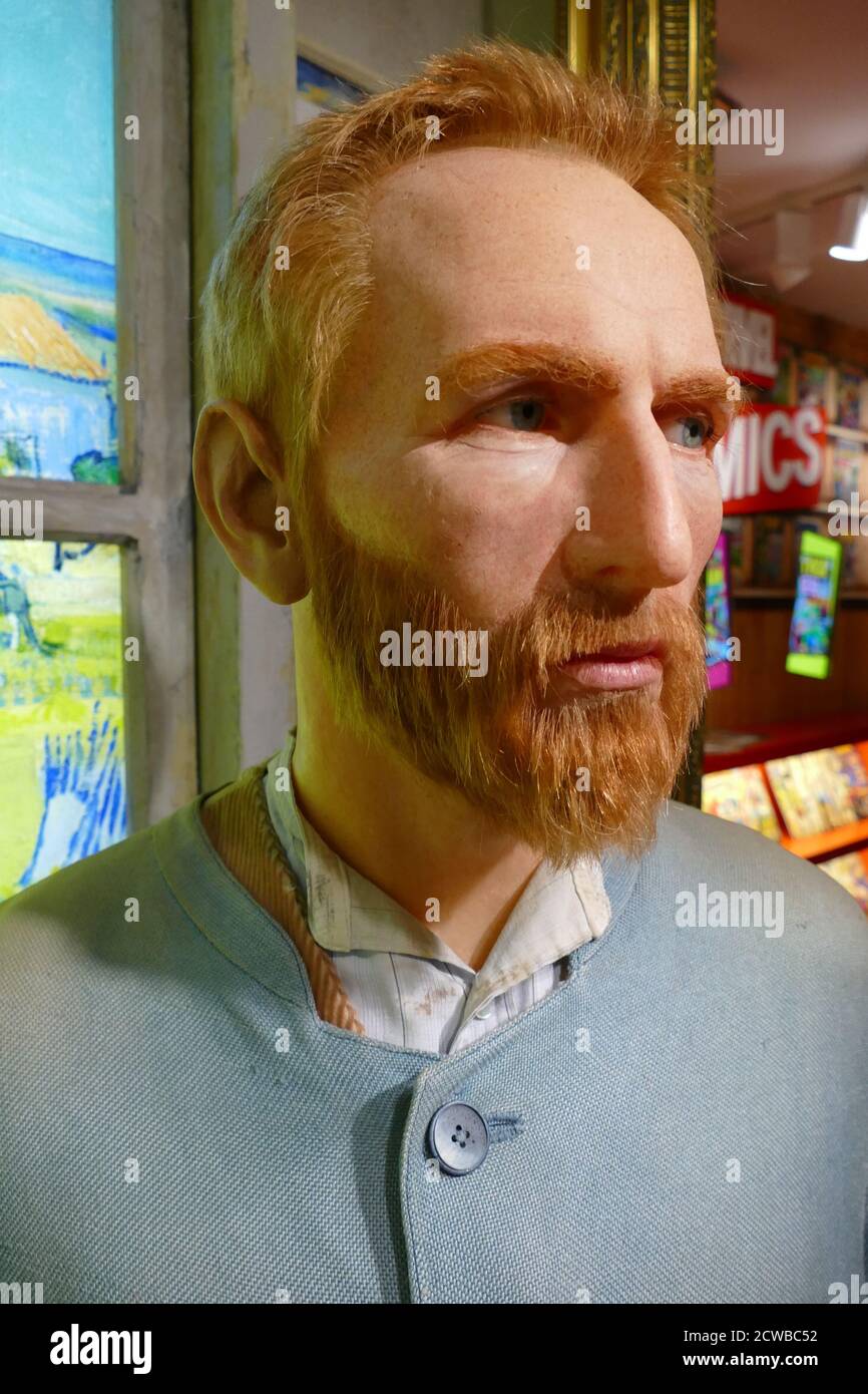 Statue vincent van gogh hi-res stock photography and images - Alamy