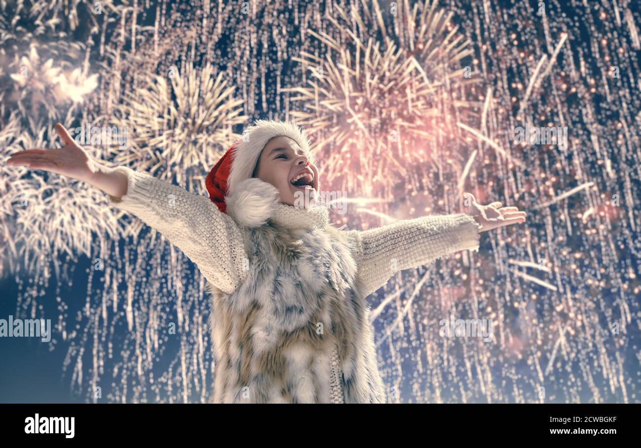 Fireworks family kid hi-res stock photography and images - Alamy