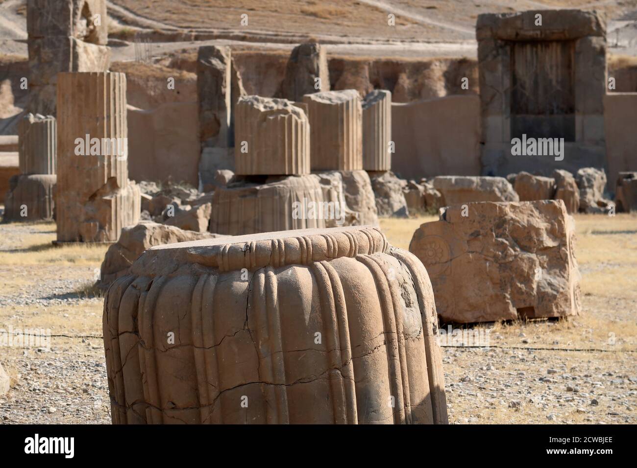 Photograph of the Throne Hall or "Hall of a Hundred Columns" at ...