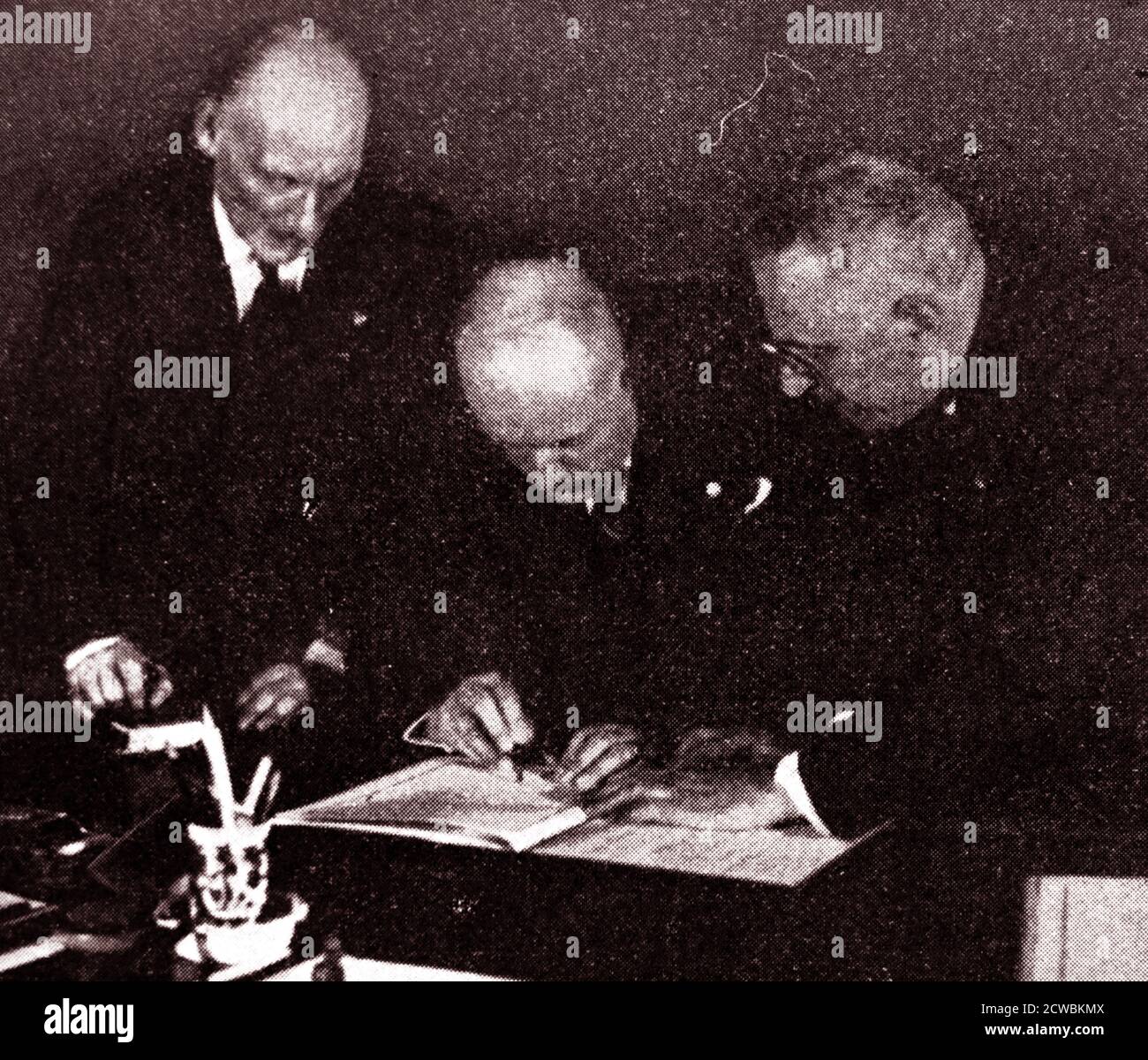 Mussolini 1933 hi-res stock photography and images - Alamy