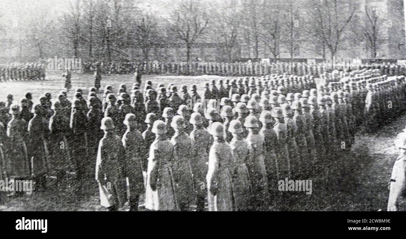 German army soldiers in barracks hi-res stock photography and images ...