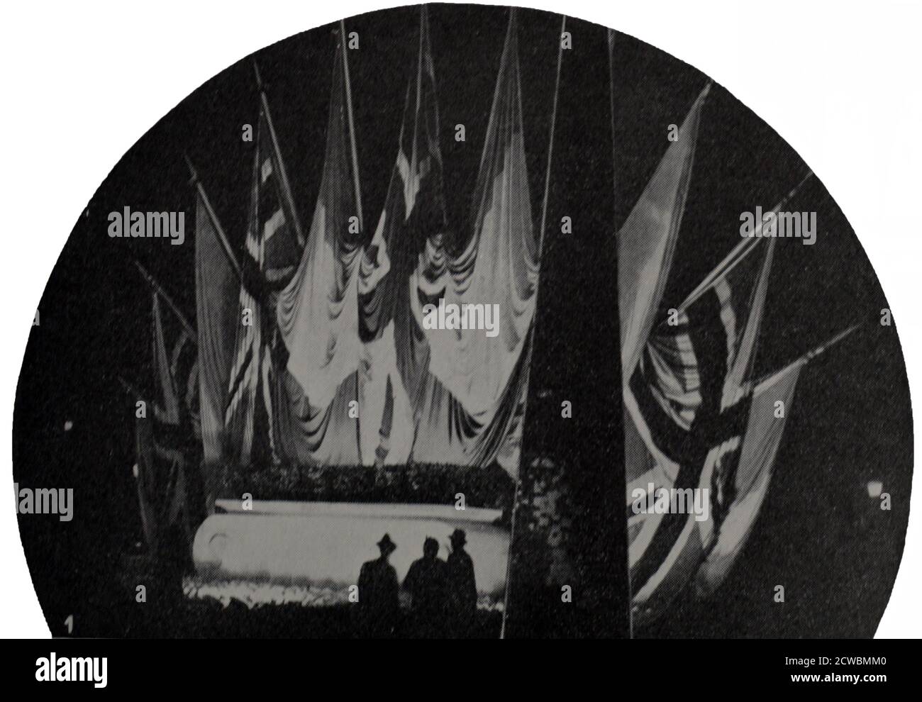 Black and white photograph of the British Royal Family's trip to France ...