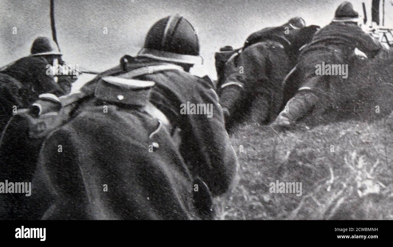 Line infantry hi-res stock photography and images - Alamy