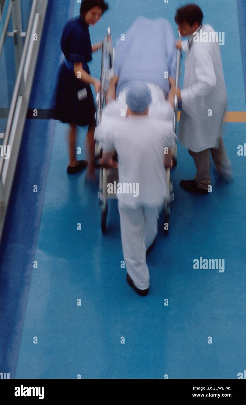 Hospital patient trolley hi-res stock photography and images - Alamy